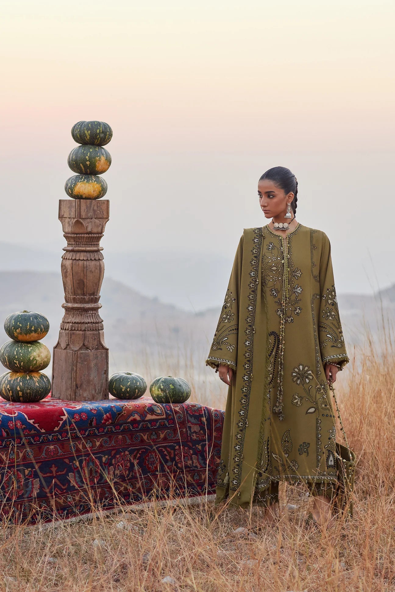 NAYRA (ZW25-07) | WINTER'25 | ZAHA – Chaand Tara