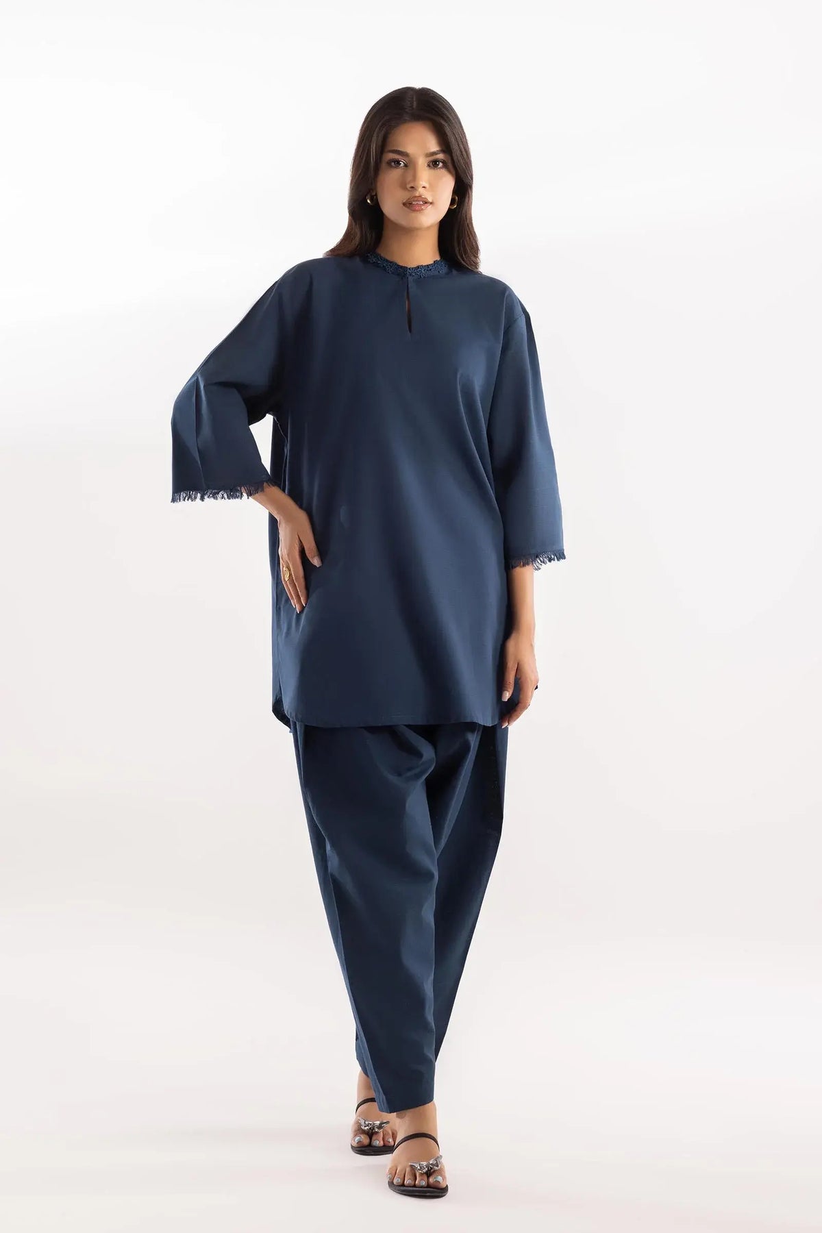 FW25BSD911P2T | Fall Winter Collection | SANA SAFINAZ – Chaand Tara