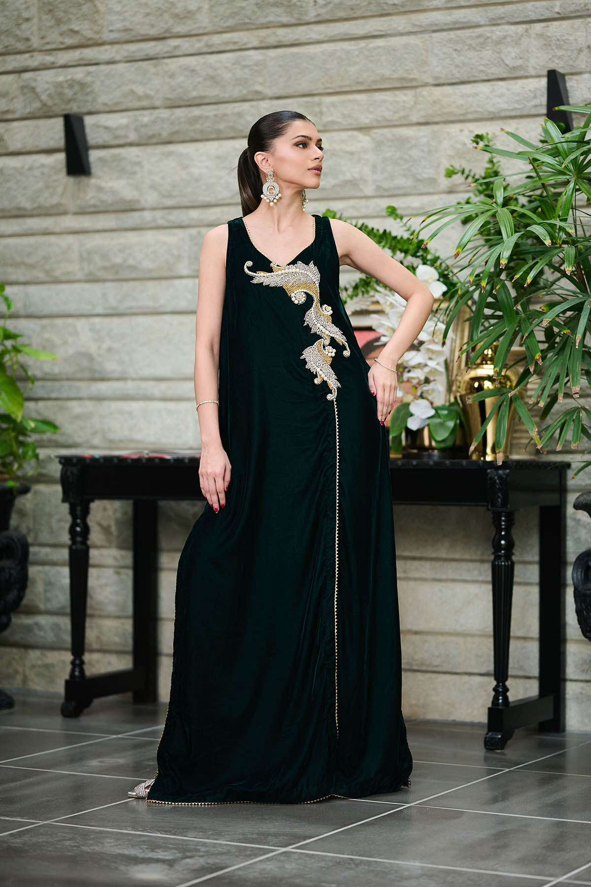 SAYREN | Velvet Archives | Ayesha Somaya – Chaand Tara